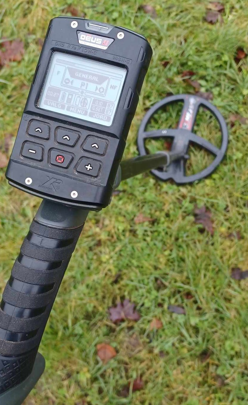 XP Deus II - Multifrekvens - Ultra letvægt - Vandtæt - 5 års garanti